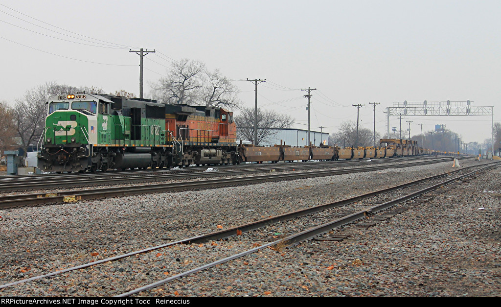 BNSF 8182